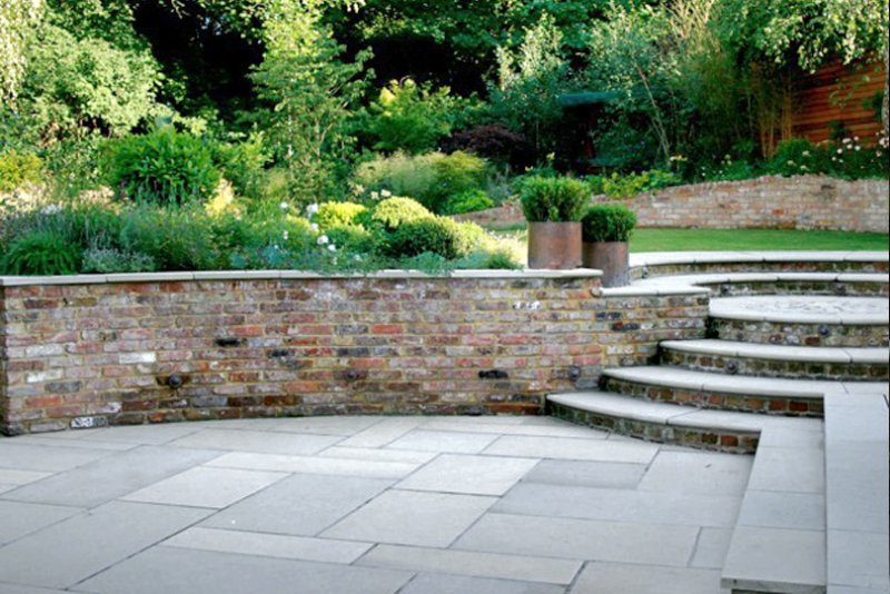 Circular Yorkstone Steps - The Garden Builders - Bingley Stone